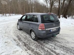 Pelēks Opel Zafira 2008 Anykščiai, ar dzinēja tilpumu 1.90 L un nobraukumu 325 tūkst. km par 750 €, foto 3 vietnē AUTOMOTO.COM.LV