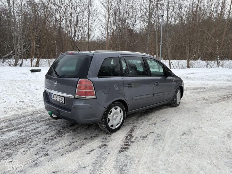Pelēks Opel Zafira 2008 Anykščiai, ar dzinēja tilpumu 1.90 L un nobraukumu 325 tūkst. km par 750 €, foto 4 vietnē AUTOMOTO.COM.LV