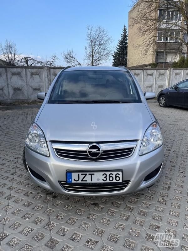 Pelēks Opel Zafira 2008 Alīta, ar dzinēja tilpumu 1.90 L un nobraukumu 220 tūkst. km par 1800 €, foto 2 vietnē AUTOMOTO.COM.LV