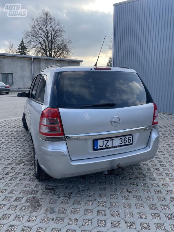 Pelēks Opel Zafira 2008 Alīta, ar dzinēja tilpumu 1.90 L un nobraukumu 220 tūkst. km par 1800 €, foto 7 vietnē AUTOMOTO.COM.LV