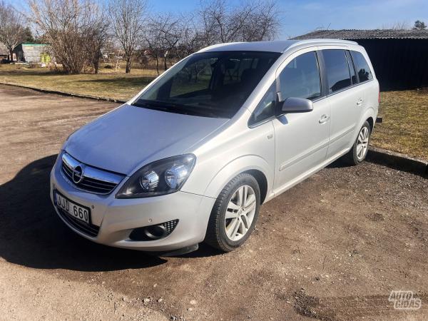 Grey Opel Zafira 2008 in Panevezys, with an engine capacity of 1.70 L and mileage of 298 thousand km for 1800 €, photo 2 on AUTOMOTO.COM.LV