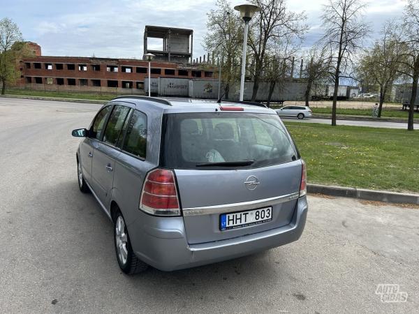 Pelēks Opel Zafira 2008 Šauļi, ar dzinēja tilpumu 1.90 L un nobraukumu 323 tūkst. km par 1500 €, foto 2 vietnē AUTOMOTO.COM.LV
