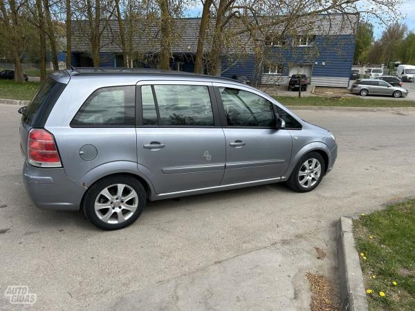 Pelēks Opel Zafira 2008 Šauļi, ar dzinēja tilpumu 1.90 L un nobraukumu 323 tūkst. km par 1500 €, foto 3 vietnē AUTOMOTO.COM.LV