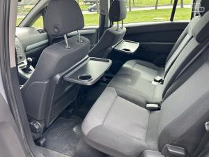 Grey Opel Zafira 2008 in Siauliai, with an engine capacity of 1.90 L and mileage of 323 thousand km for 1500 €, photo 12 on AUTOMOTO.COM.LV