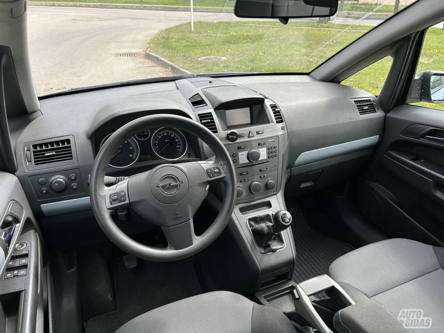 Grey Opel Zafira 2008 in Siauliai, with an engine capacity of 1.90 L and mileage of 323 thousand km for 1500 €, photo 13 on AUTOMOTO.COM.LV