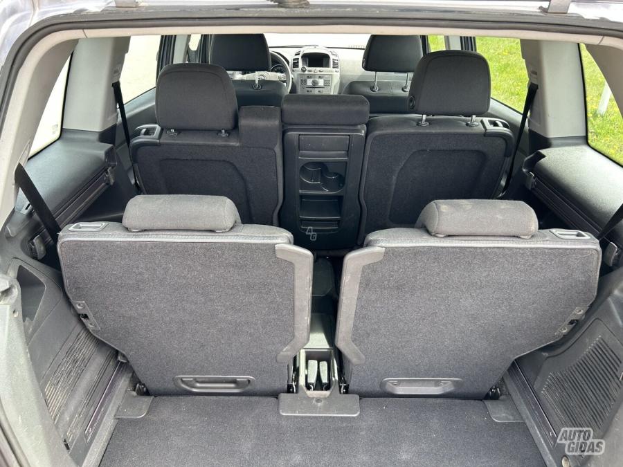Pelēks Opel Zafira 2008 Šauļi, ar dzinēja tilpumu 1.90 L un nobraukumu 323 tūkst. km par 1450 €, foto 11 vietnē AUTOMOTO.COM.LV
