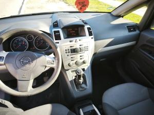 Pelēks Opel Zafira 2008 Panevēža, ar dzinēja tilpumu 1.90 L un nobraukumu 358 tūkst. km par 1800 €, foto 12 vietnē AUTOMOTO.COM.LV