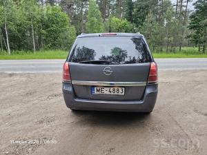 Pelēks Opel Zafira 2008 Daugavpils, ar dzinēja tilpumu 1.70 L un nobraukumu 296 tūkst. km par 2200 €, foto 6 vietnē AUTOMOTO.COM.LV