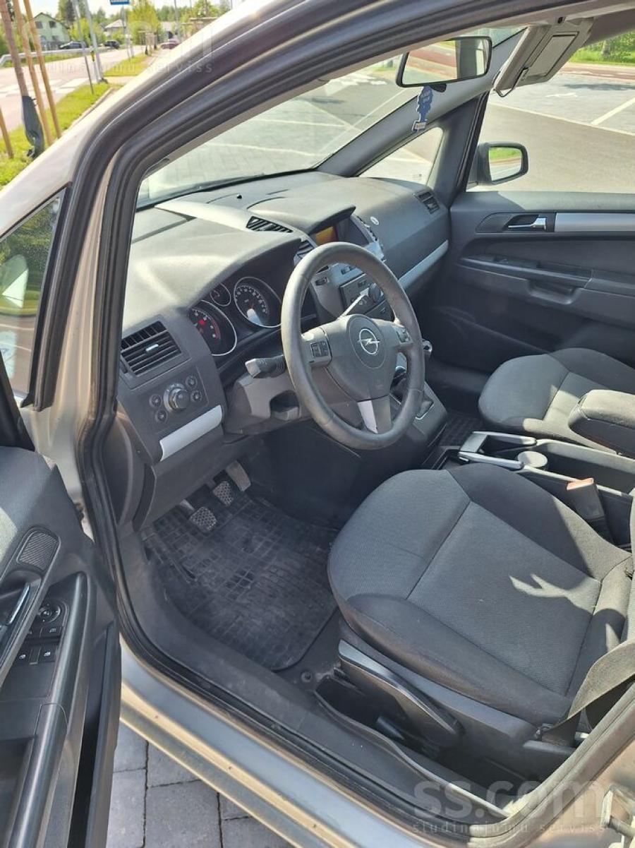 Pelēks Opel Zafira 2008 Jelgava, ar dzinēja tilpumu 1.80 L un nobraukumu 460 tūkst. km par 1200 €, foto 5 vietnē AUTOMOTO.COM.LV