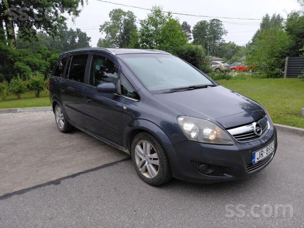Pelēks Opel Zafira 2008 Rīga, ar dzinēja tilpumu 1.70 L un nobraukumu 330 tūkst. km par 890 €, foto 6 vietnē AUTOMOTO.COM.LV