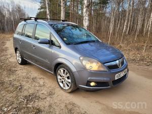 Grey Opel Zafira 2008 in Bauska, with an engine capacity of 1.90 L and mileage of 225 thousand km for 1000 €, photo  on AUTOMOTO.COM.LV