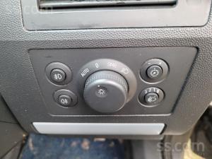 Grey Opel Zafira 2008 in Bauska, with an engine capacity of 1.90 L and mileage of 225 thousand km for 1000 €, photo 7 on AUTOMOTO.COM.LV
