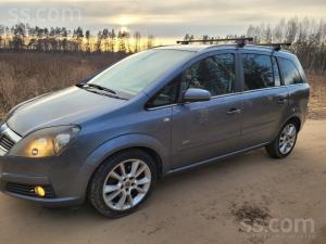 Grey Opel Zafira 2008 in Bauska, with an engine capacity of 1.90 L and mileage of 225 thousand km for 1000 €, photo 9 on AUTOMOTO.COM.LV