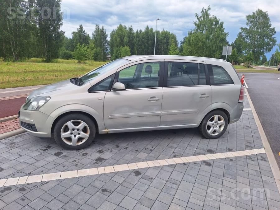 Pelēks Opel Zafira 2008 Jelgava, ar dzinēja tilpumu 1.80 L un nobraukumu 458 tūkst. km par 750 €, foto 3 vietnē AUTOMOTO.COM.LV