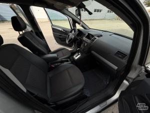 Grey Opel Zafira 2008 in Siauliai, with an engine capacity of 2.20 L and mileage of 300 thousand km for 1350 €, photo 12 on AUTOMOTO.COM.LV