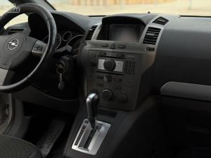 Grey Opel Zafira 2008 in Siauliai, with an engine capacity of 2.20 L and mileage of 300 thousand km for 1350 €, photo 14 on AUTOMOTO.COM.LV