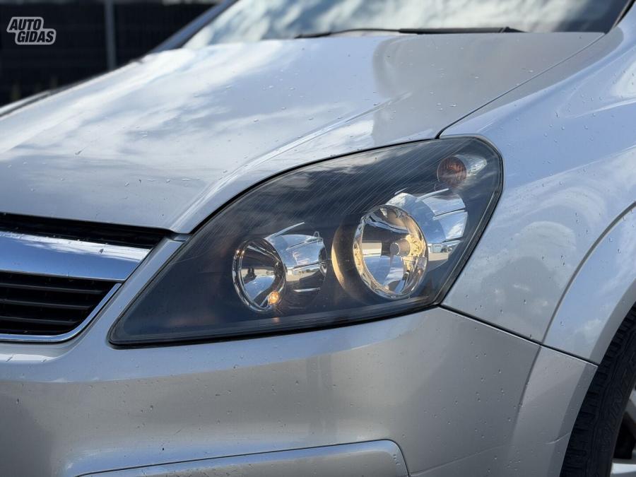 Pelēks Opel Zafira 2008 Šauļi, ar dzinēja tilpumu 2.20 L un nobraukumu 307 tūkst. km par 1350 €, foto 8 vietnē AUTOMOTO.COM.LV