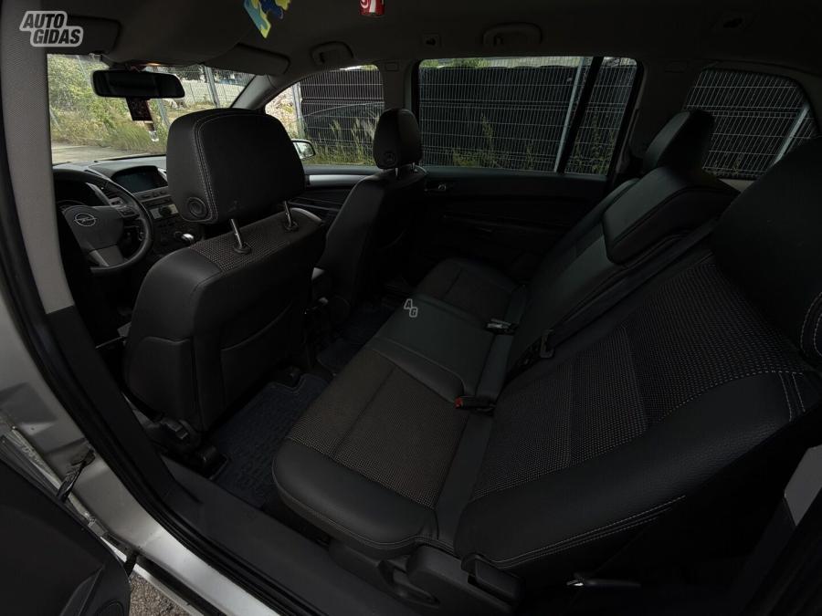 Pelēks Opel Zafira 2008 Šauļi, ar dzinēja tilpumu 2.20 L un nobraukumu 307 tūkst. km par 1350 €, foto 10 vietnē AUTOMOTO.COM.LV