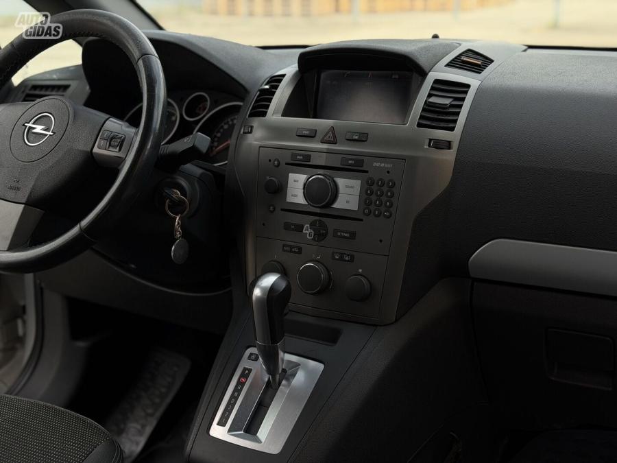 Pelēks Opel Zafira 2008 Šauļi, ar dzinēja tilpumu 2.20 L un nobraukumu 307 tūkst. km par 1350 €, foto 14 vietnē AUTOMOTO.COM.LV