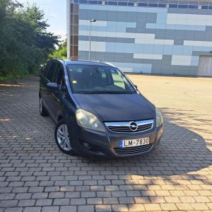 Grey Opel Zafira 2008 in Dobele, with an engine capacity of 1.70 L and mileage of 269 thousand km for 1700 €, photo 5 on AUTOMOTO.COM.LV