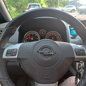 Grey Opel Zafira 2008 in Dobele, with an engine capacity of 1.70 L and mileage of 269 thousand km for 1700 €, photo 20 on AUTOMOTO.COM.LV