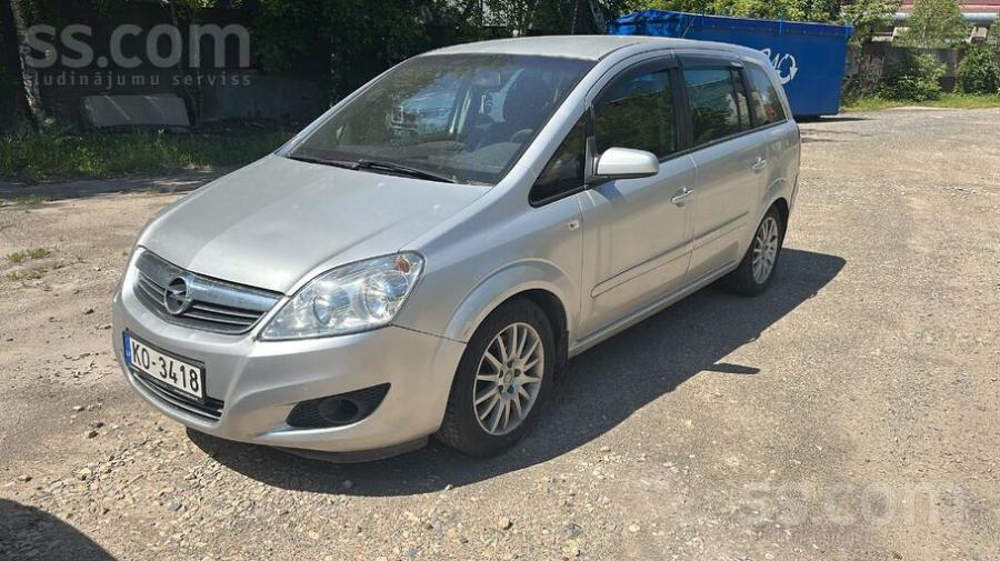 Pelēks Opel Zafira 2008 Rīga, ar dzinēja tilpumu 2.00 L un nobraukumu 300 tūkst. km par 800 €, foto 3 vietnē AUTOMOTO.COM.LV