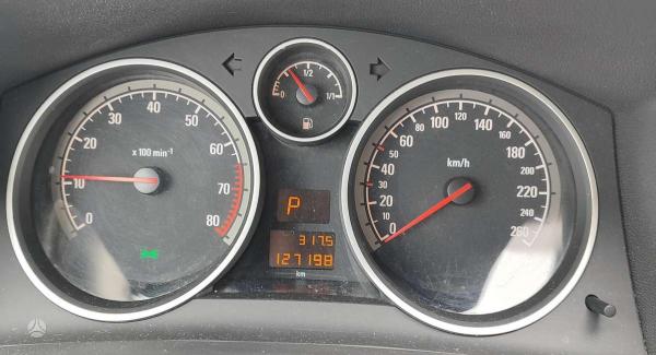 Pelēks Opel Zafira 2008 Viļņa, ar dzinēja tilpumu 2.20 L un nobraukumu 128 tūkst. km par 2200 €, foto 5 vietnē AUTOMOTO.COM.LV