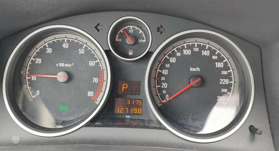 Pelēks Opel Zafira 2008 Viļņa, ar dzinēja tilpumu 2.20 L un nobraukumu 128 tūkst. km par 2200 €, foto 6 vietnē AUTOMOTO.COM.LV