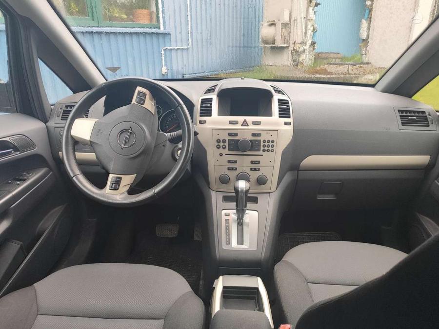 Pelēks Opel Zafira 2008 Viļņa, ar dzinēja tilpumu 2.20 L un nobraukumu 128 tūkst. km par 2200 €, foto 8 vietnē AUTOMOTO.COM.LV