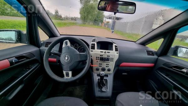 Pelēks Opel Zafira 2008 Cēsis, ar dzinēja tilpumu 1.90 L un nobraukumu 490 tūkst. km par 1700 €, foto 10 vietnē AUTOMOTO.COM.LV