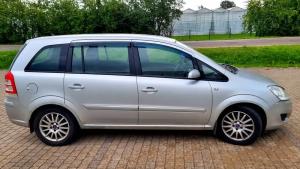 Grey Opel Zafira 2008 in Cesis, with an engine capacity of 1.90 L and mileage of 490 thousand km for 1700 €, photo 5 on AUTOMOTO.COM.LV