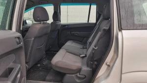 Grey Opel Zafira 2008 in Cesis, with an engine capacity of 1.90 L and mileage of 490 thousand km for 1700 €, photo 10 on AUTOMOTO.COM.LV