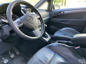 Grey Opel Zafira 2008 in Alytus, with an engine capacity of 1.90 L and mileage of 397 thousand km for 1350 €, photo 10 on AUTOMOTO.COM.LV
