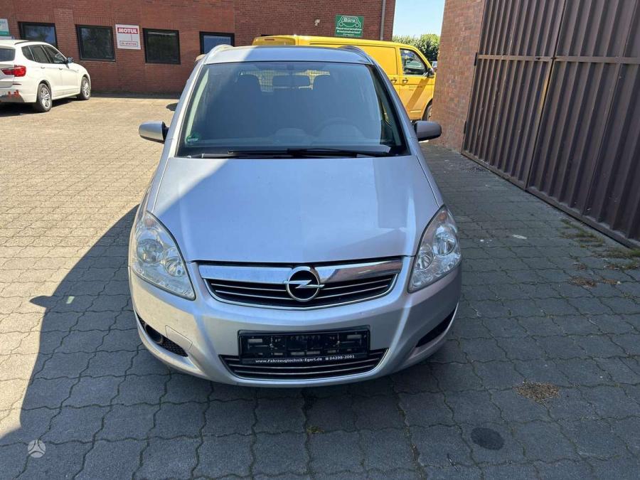 Grey Opel Zafira 2008 in Kaunas, with an engine capacity of 1.60 L and mileage of 218 thousand km for 1750 €, photo 6 on AUTOMOTO.COM.LV