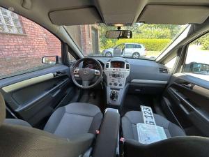Grey Opel Zafira 2008 in Kaunas, with an engine capacity of 1.60 L and mileage of 218 thousand km for 1750 €, photo 7 on AUTOMOTO.COM.LV