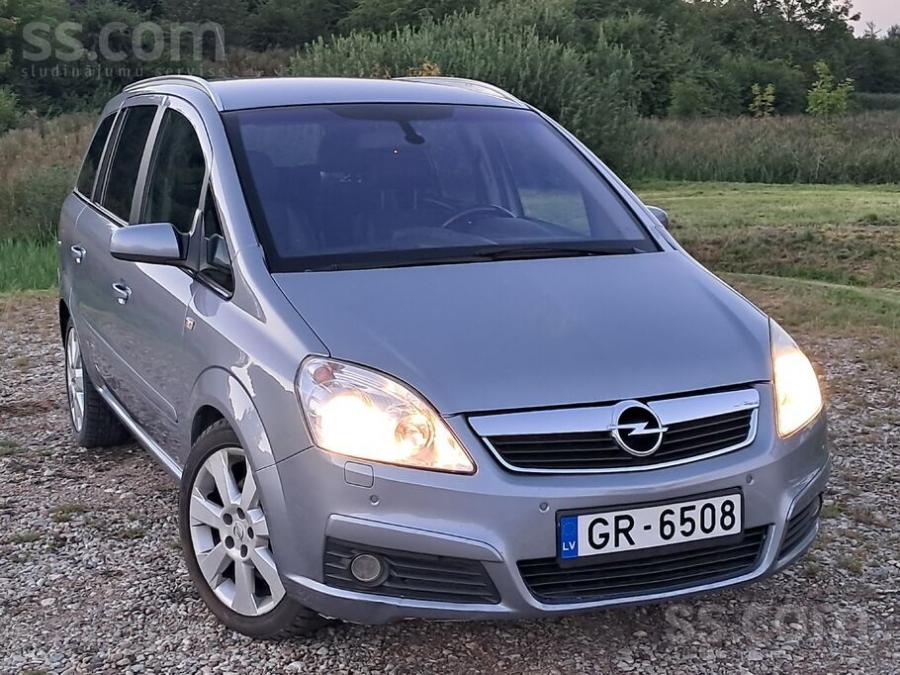 Grey Opel Zafira 2008 in Saldus, with an engine capacity of 1.90 L and mileage of 260 thousand km for 1850 €, photo 10 on AUTOMOTO.COM.LV