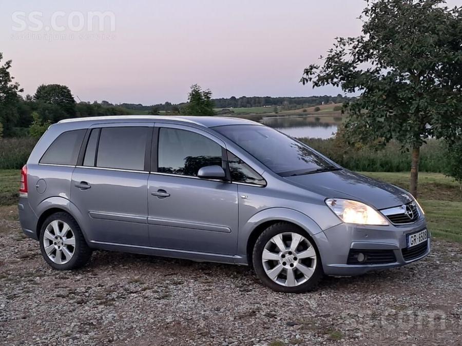 Grey Opel Zafira 2008 in Saldus, with an engine capacity of 1.90 L and mileage of 260 thousand km for 1850 €, photo 11 on AUTOMOTO.COM.LV