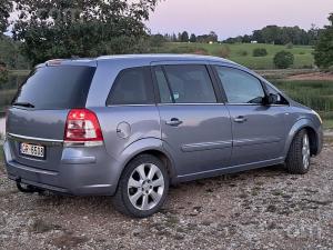 Grey Opel Zafira 2008 in Saldus, with an engine capacity of 1.90 L and mileage of 260 thousand km for 1850 €, photo 13 on AUTOMOTO.COM.LV