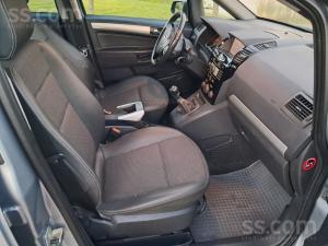 Grey Opel Zafira 2008 in Saldus, with an engine capacity of 1.90 L and mileage of 260 thousand km for 1850 €, photo 17 on AUTOMOTO.COM.LV