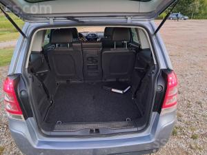 Grey Opel Zafira 2008 in Saldus, with an engine capacity of 1.90 L and mileage of 260 thousand km for 1850 €, photo 21 on AUTOMOTO.COM.LV