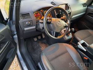 Grey Opel Zafira 2008 in Saldus, with an engine capacity of 1.90 L and mileage of 260 thousand km for 1850 €, photo 24 on AUTOMOTO.COM.LV