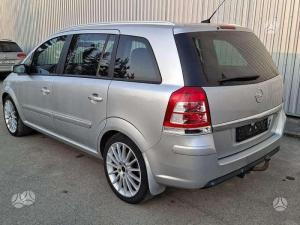 Pelēks Opel Zafira 2008 Ukmergė, ar dzinēja tilpumu 2.20 L un nobraukumu 254 tūkst. km par 2250 €, foto 5 vietnē AUTOMOTO.COM.LV