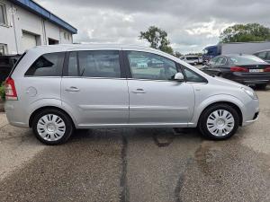 Grey Opel Zafira 2008 in Marijampole, with an engine capacity of 1.80 L and mileage of 237 thousand km for 2699 €, photo 4 on AUTOMOTO.COM.LV