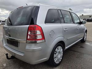 Grey Opel Zafira 2008 in Marijampole, with an engine capacity of 1.80 L and mileage of 237 thousand km for 2699 €, photo 5 on AUTOMOTO.COM.LV