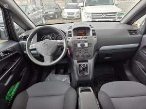 Grey Opel Zafira 2008 in Marijampole, with an engine capacity of 1.80 L and mileage of 237 thousand km for 2699 €, photo 9 on AUTOMOTO.COM.LV