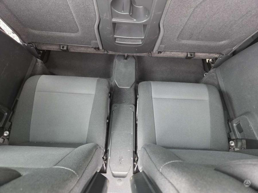 Grey Opel Zafira 2008 in Marijampole, with an engine capacity of 1.80 L and mileage of 237 thousand km for 2699 €, photo 15 on AUTOMOTO.COM.LV