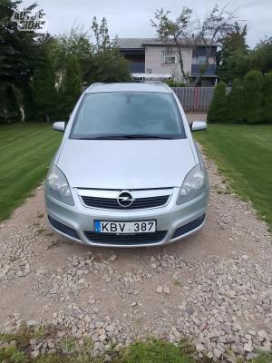 Grey Opel Zafira 2008 in Silute, with an engine capacity of 1.90 L and mileage of 265 thousand km for 1750 €, photo 1 on AUTOMOTO.COM.LV