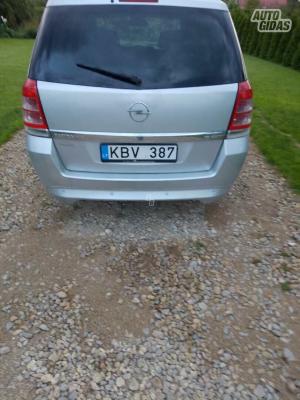 Grey Opel Zafira 2008 in Silute, with an engine capacity of 1.90 L and mileage of 265 thousand km for 1750 €, photo 6 on AUTOMOTO.COM.LV