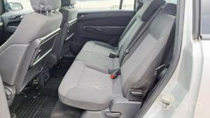 Pelēks Opel Zafira 2008 Rīga, ar dzinēja tilpumu 1.90 L un nobraukumu 461 tūkst. km par 1290 €, foto 9 vietnē AUTOMOTO.COM.LV