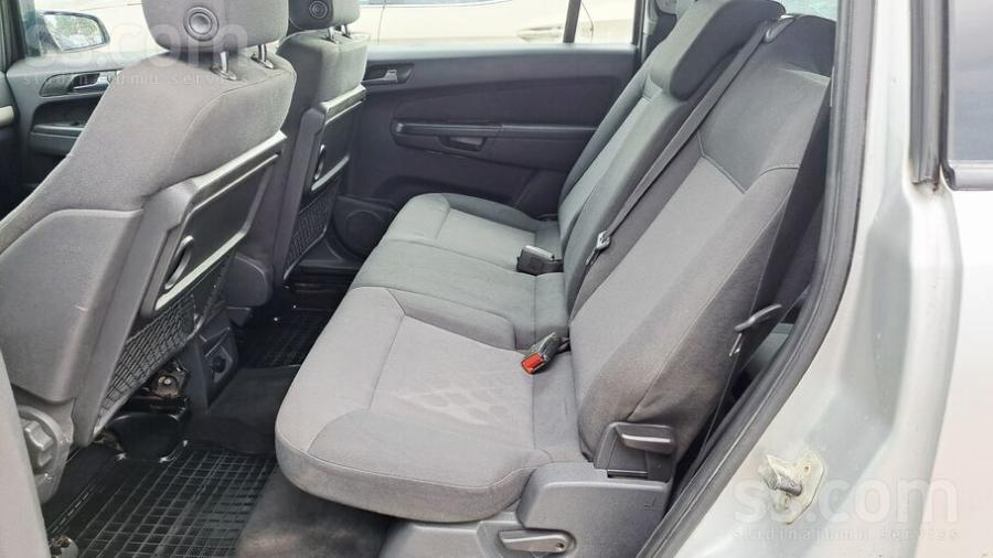 Pelēks Opel Zafira 2008 Rīga, ar dzinēja tilpumu 1.90 L un nobraukumu 461 tūkst. km par 1290 €, foto 9 vietnē AUTOMOTO.COM.LV